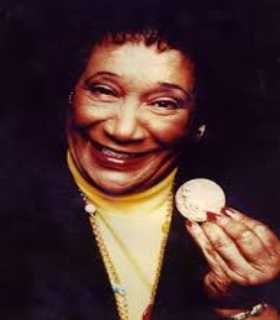 Famous People Born On November 9 - Biography, Life, Interesting Facts