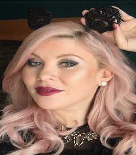 Famous Instagram Personality - Biography, Life, Interesting Facts