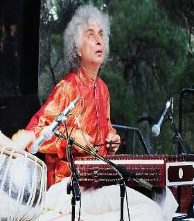 Famous Santoor Player - Biography, Life, Interesting Facts