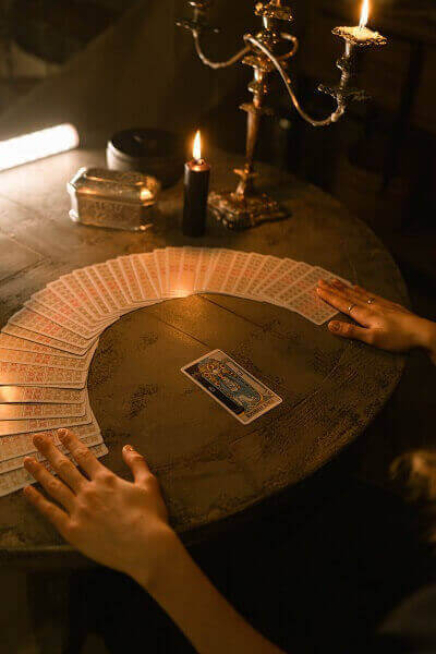 Choosing A Tarot Spread - Easy and Effective Ways - SunSigns.Org